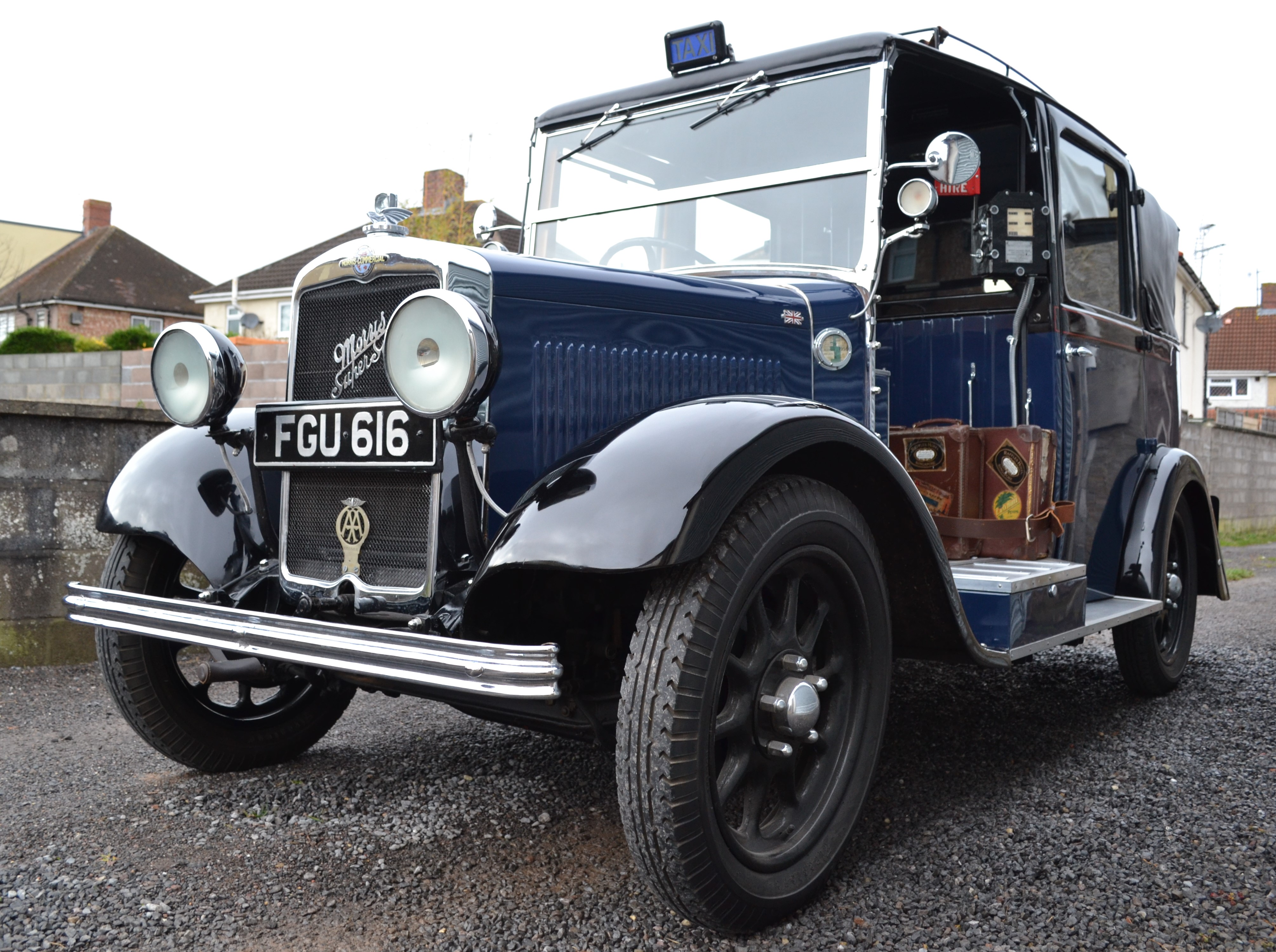 Lot 361 - 1938 Morris Super Six 'G2SW' Taxi