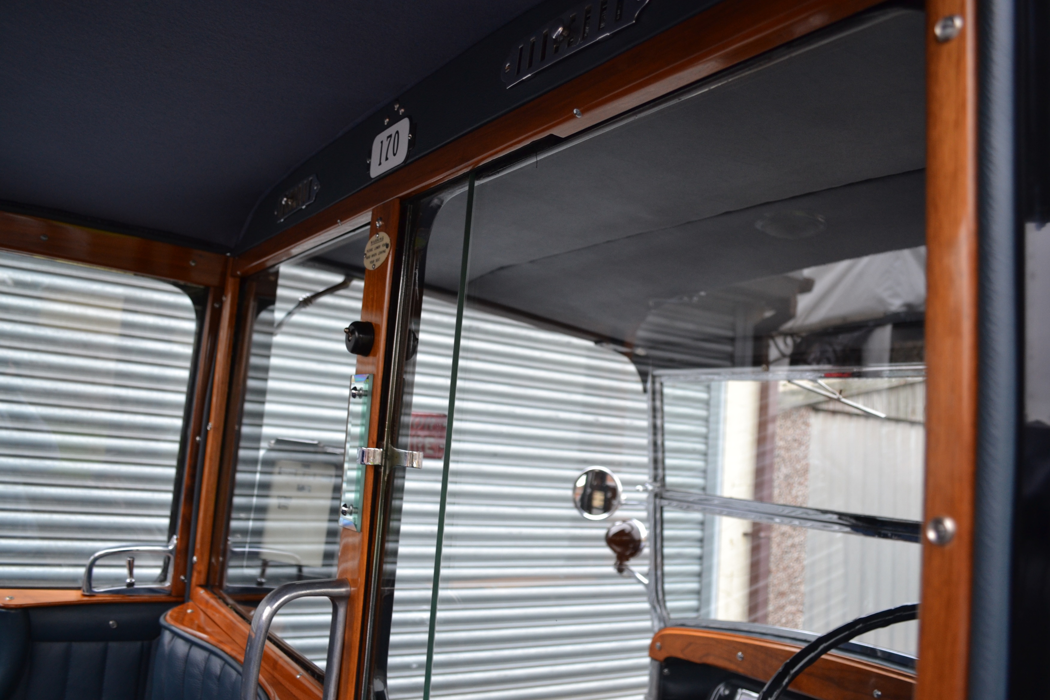 Lot 230 - 1938 Morris Super Six 'G2SW' Taxi