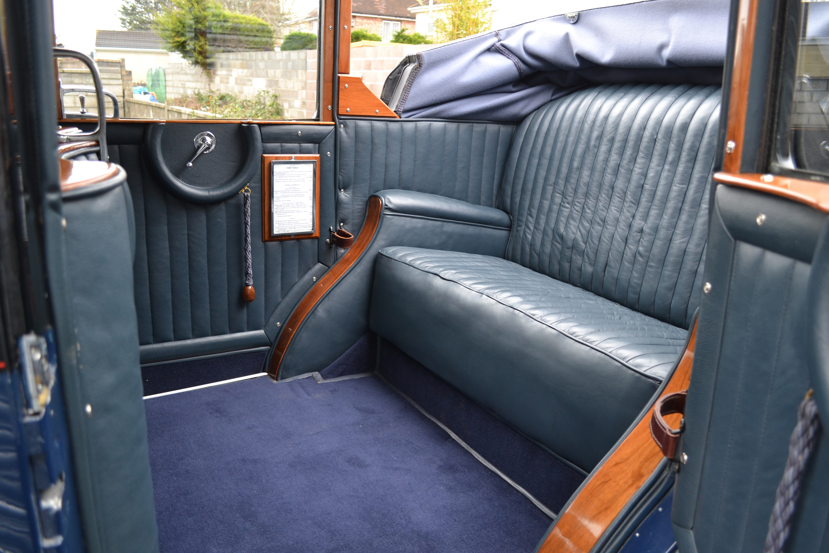 Lot 230 - 1938 Morris Super Six 'G2SW' Taxi