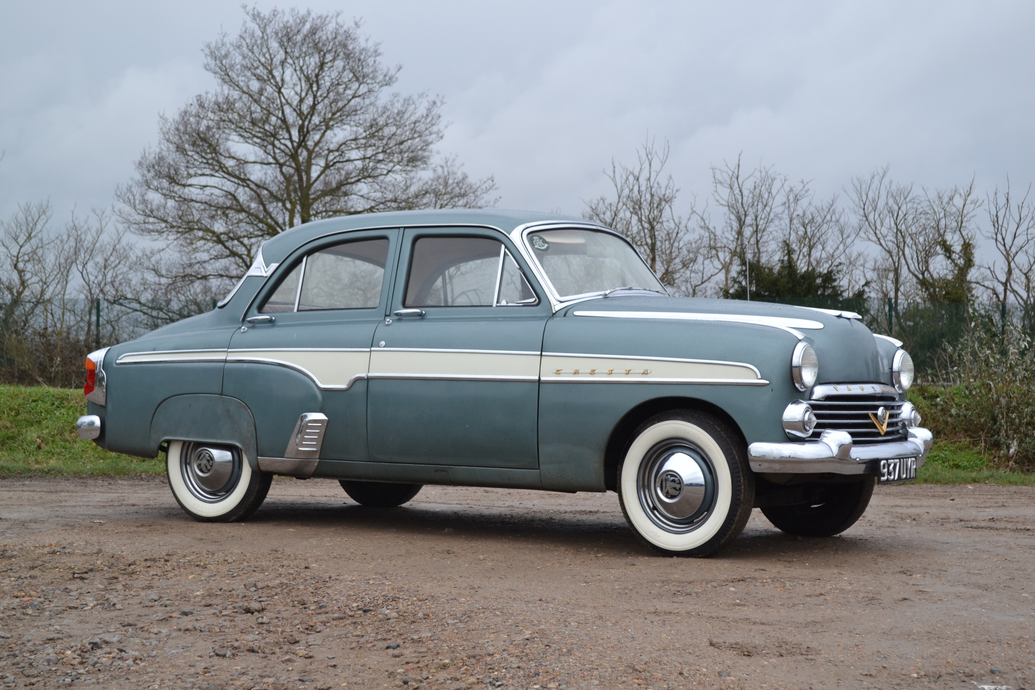Lot 78 - 1957 Vauxhall Cresta E
