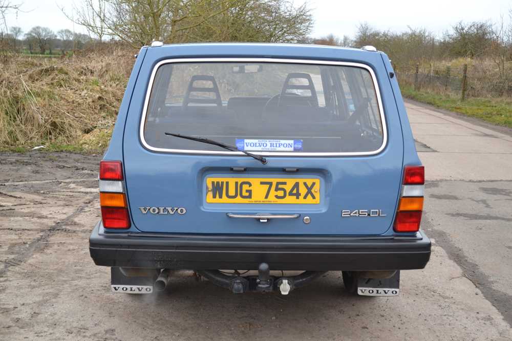 Lot 200 - 1981 Volvo 245 DL Estate