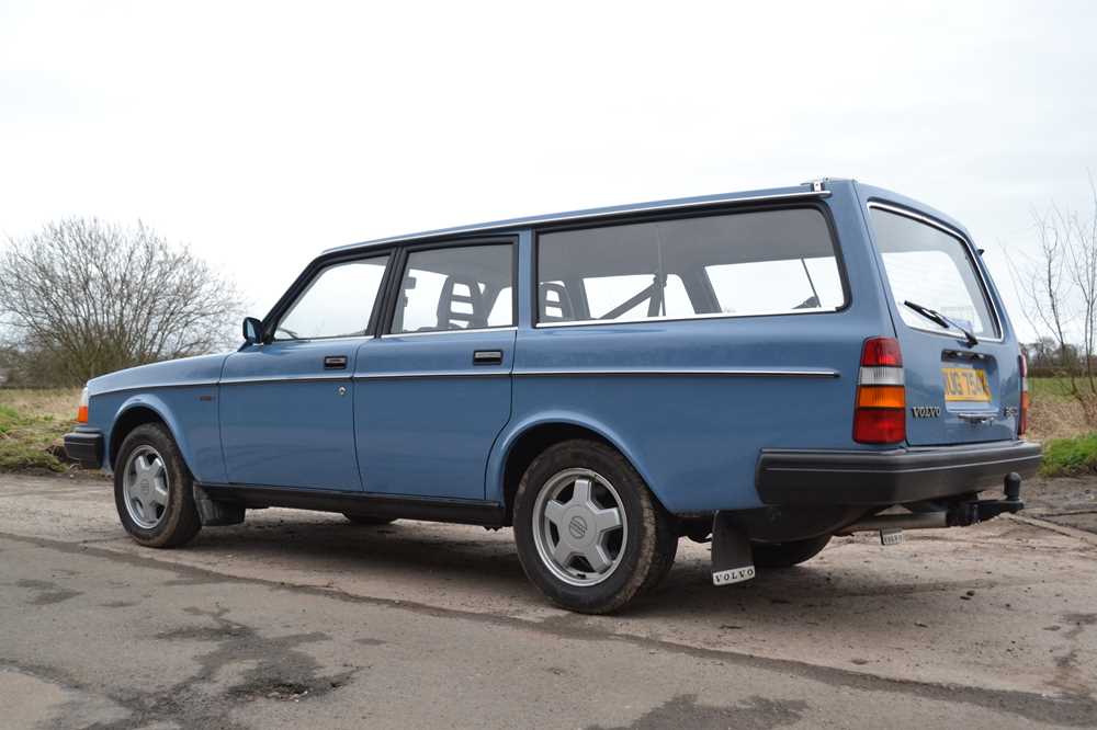 Lot 200 - 1981 Volvo 245 DL Estate
