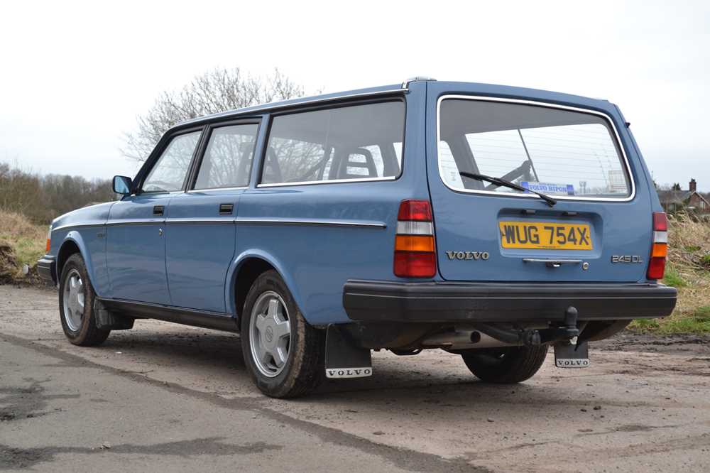 Lot 200 - 1981 Volvo 245 DL Estate