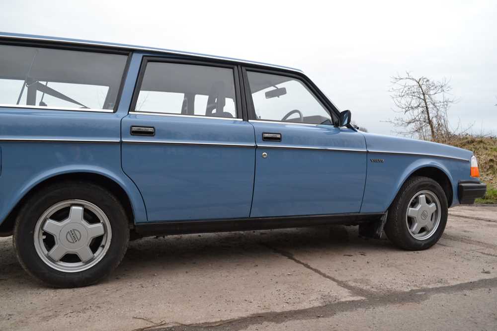 Lot 200 - 1981 Volvo 245 DL Estate