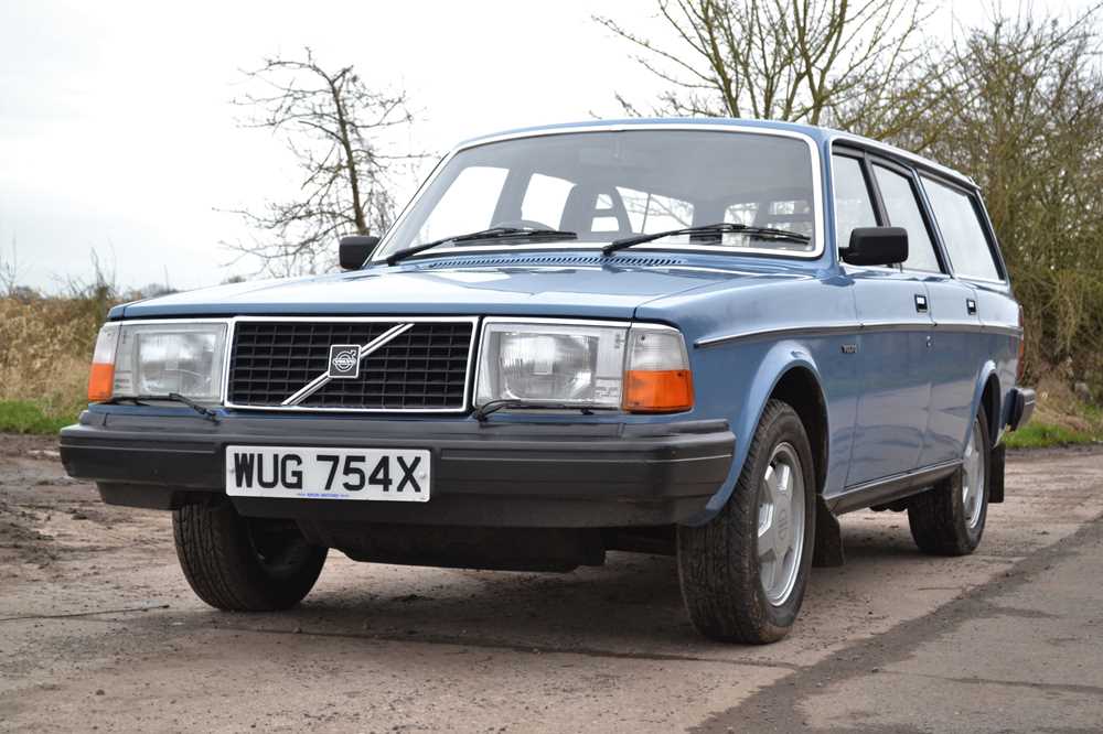 Lot 200 - 1981 Volvo 245 DL Estate