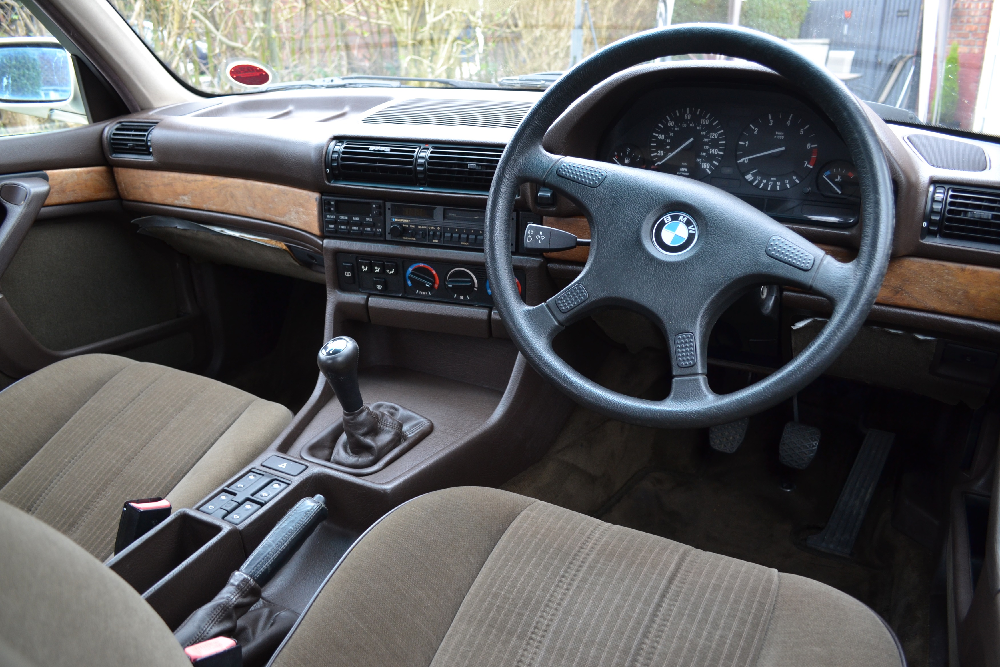 Lot 281 - 1987 BMW 730i