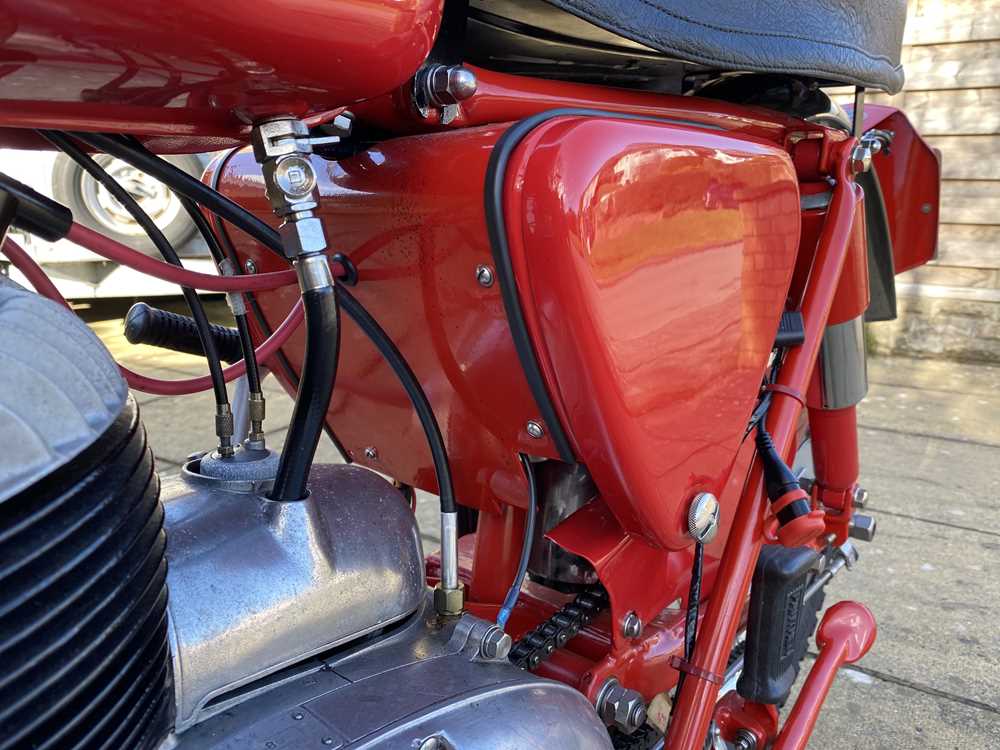 Lot 107 - 1964 Panther M35