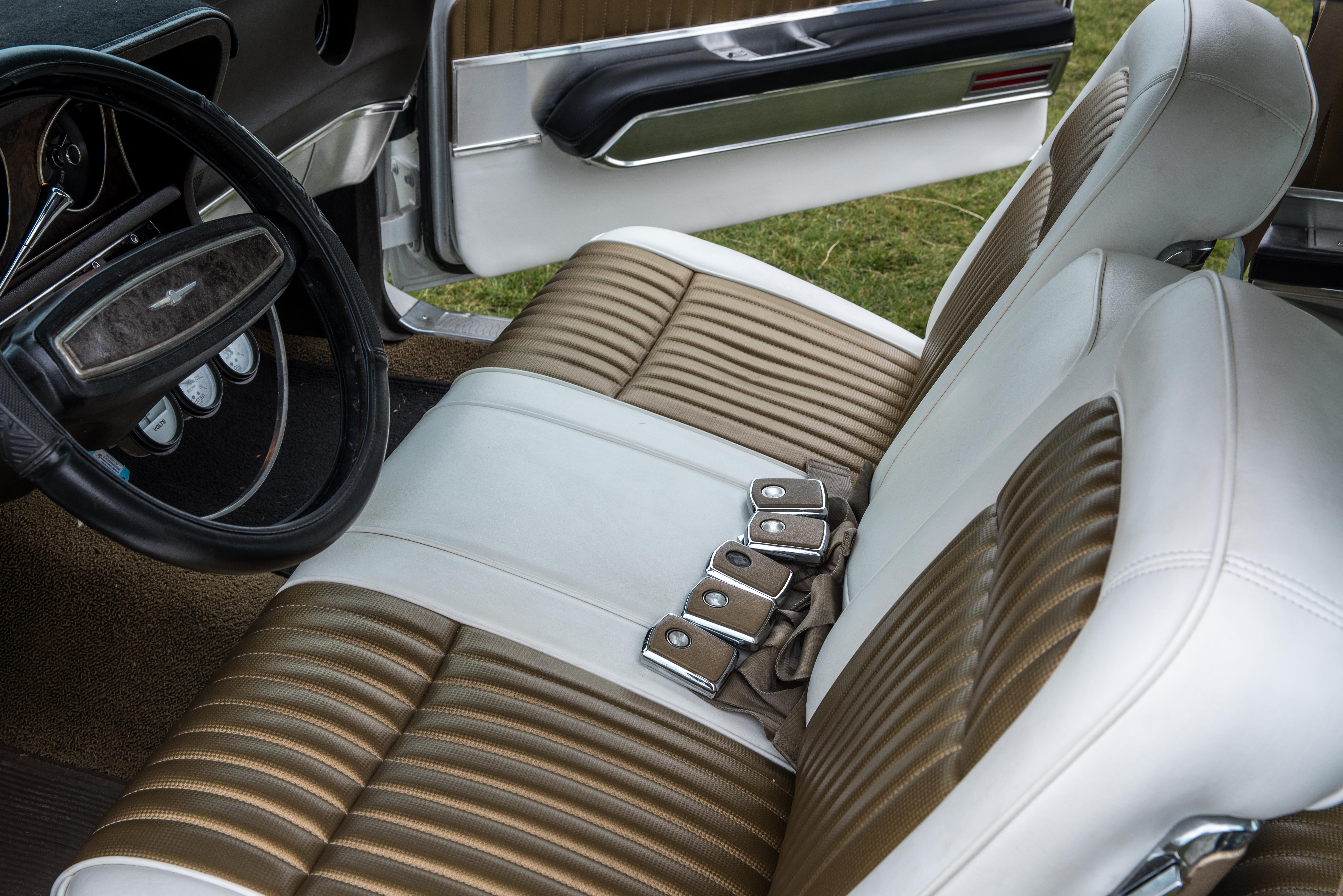 Lot 268 - 1968 Ford Thunderbird