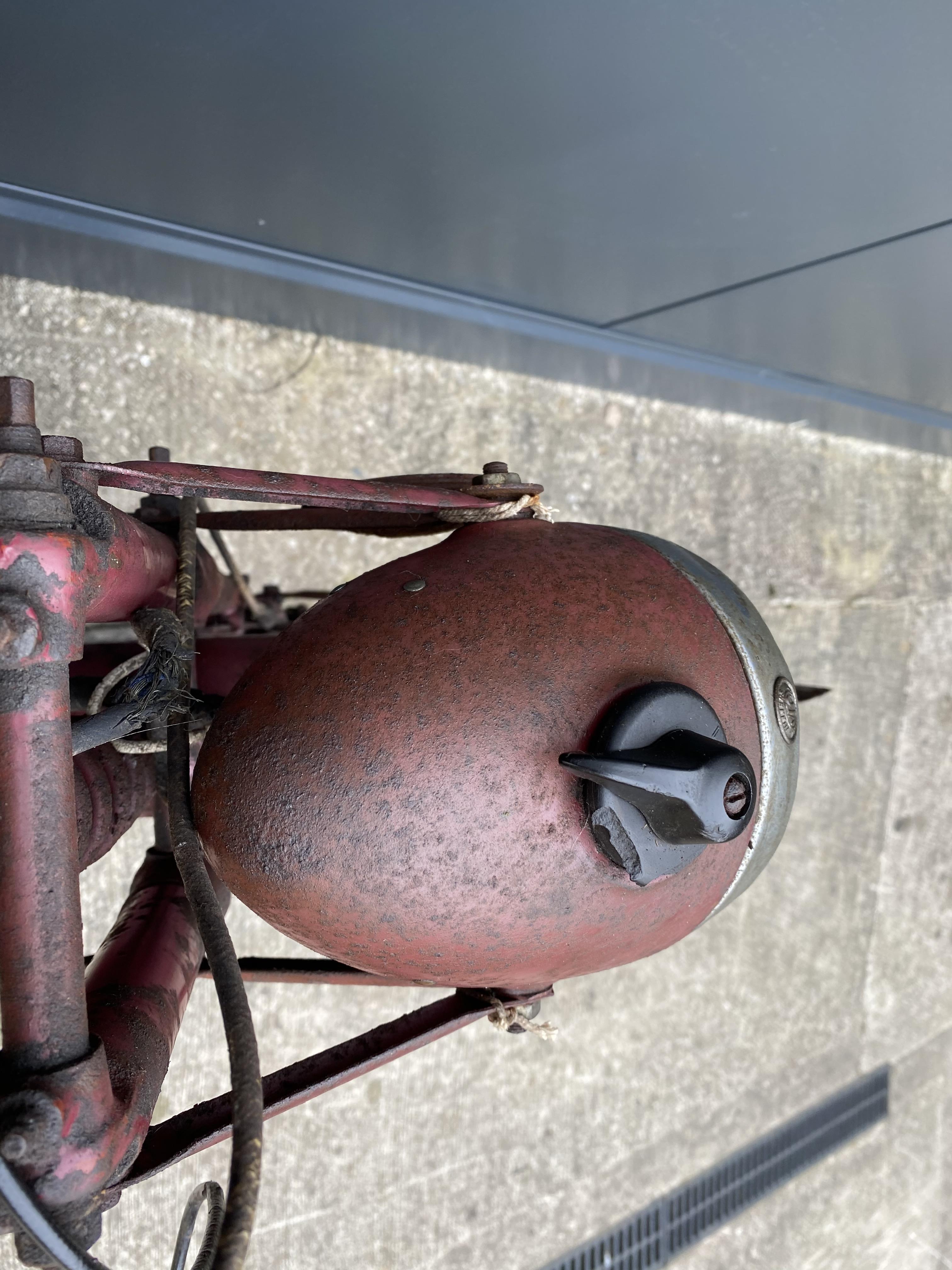 Lot 139 - 1953 James Comet Deluxe