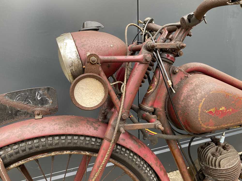 Lot 139 - 1953 James Comet Deluxe