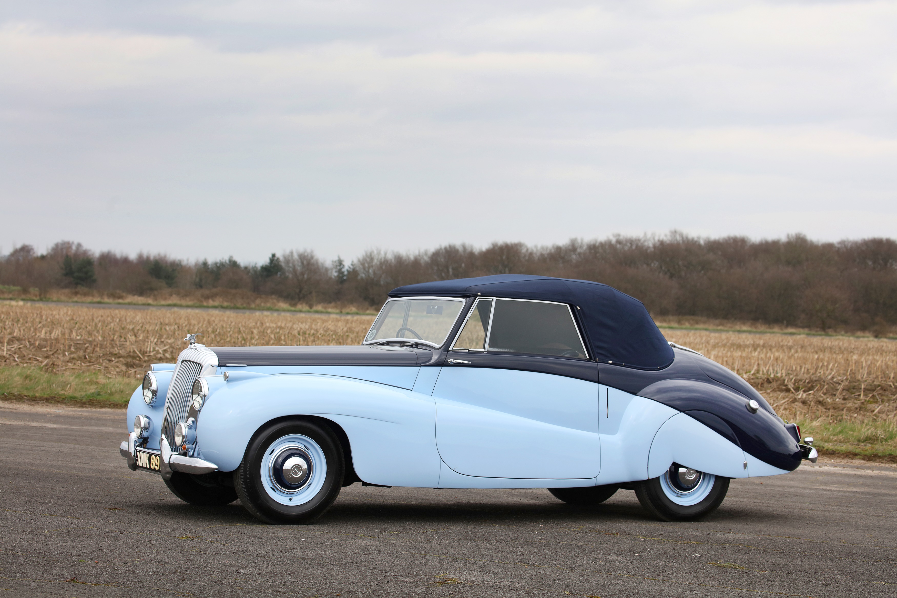Lot 76 - 1952 Daimler DB18 Special Sports Drophead
