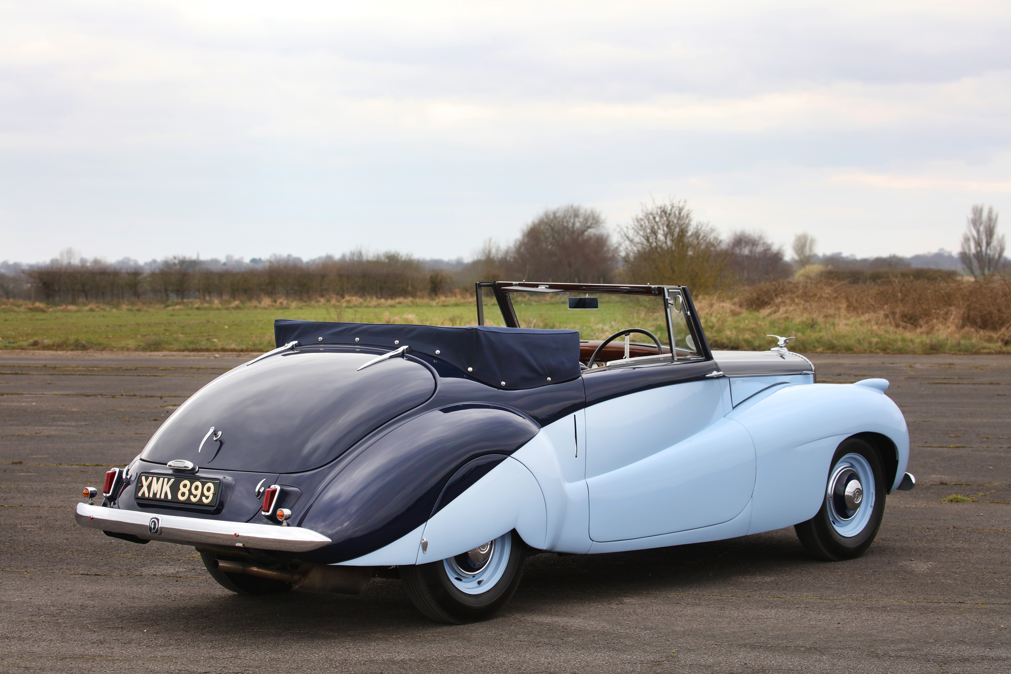 Lot 76 - 1952 Daimler DB18 Special Sports Drophead