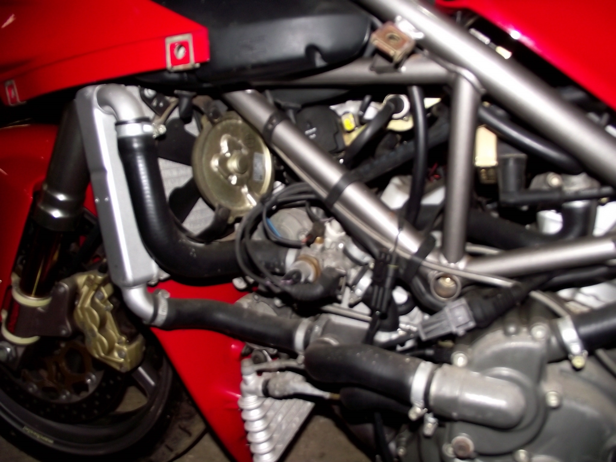Lot 132 - 2000 Ducati 996