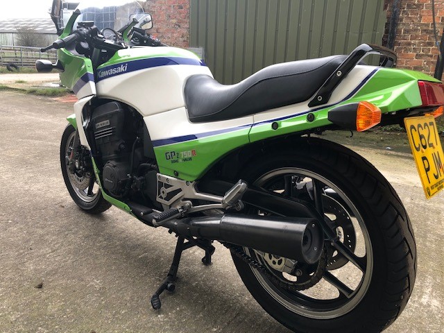 Lot 133 - 1986 Kawasaki GPZ750R