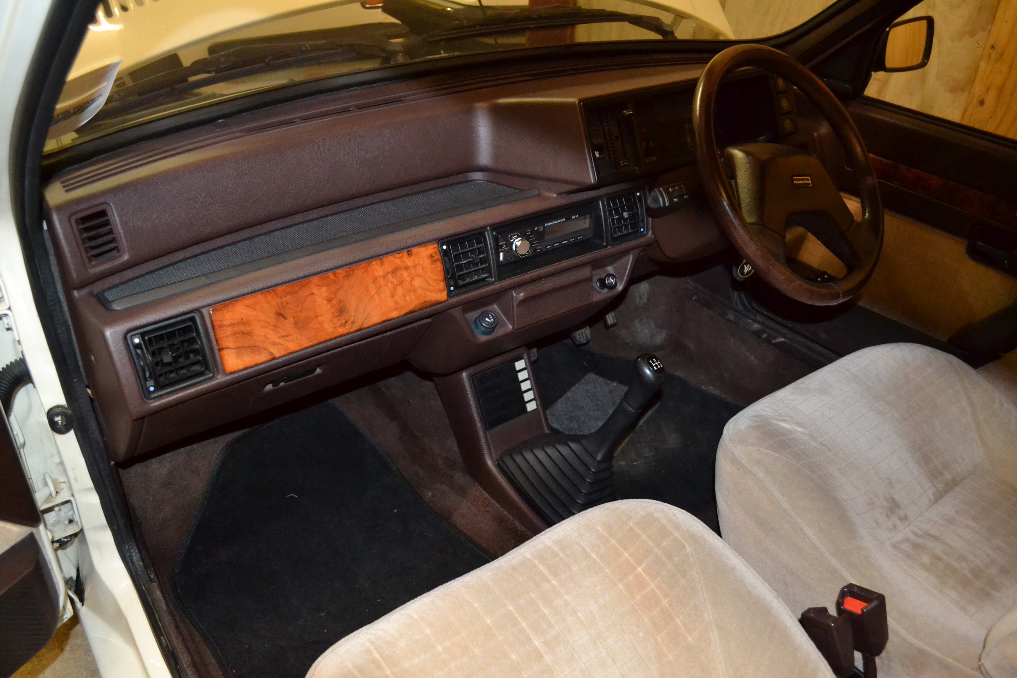 Lot 271 - 1985 Austin Metro Vanden Plas