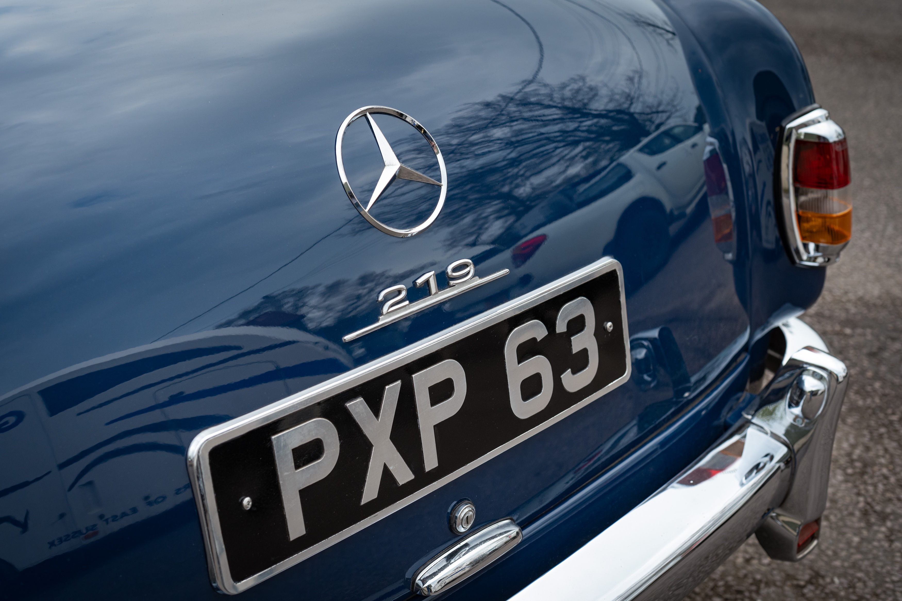 Lot 106 - 1959 Mercedes 219 Ponton