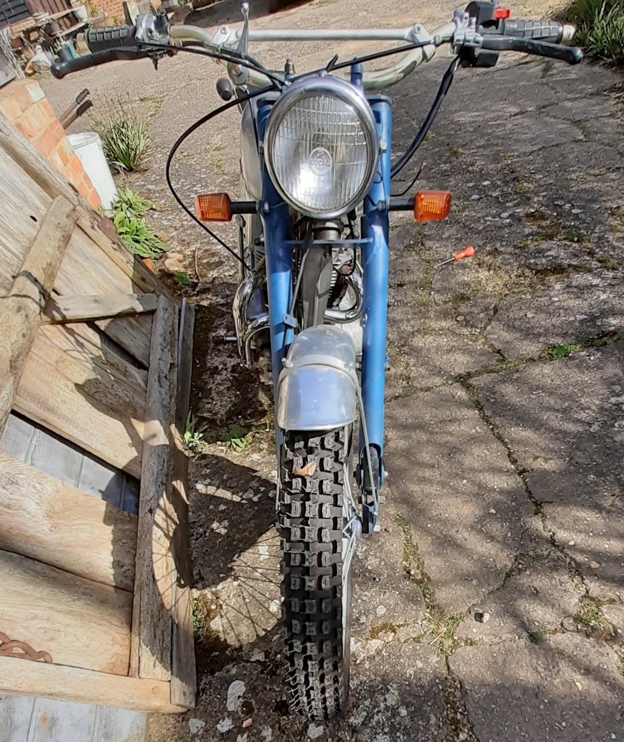 Lot 134 - 1974 Triumph Greeves Special