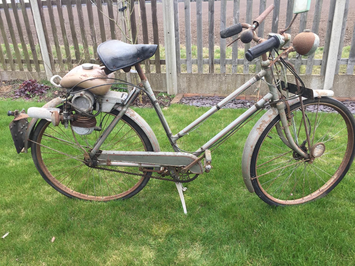 Lot 200 - c1958 Phillips/Power Pak Autocycle