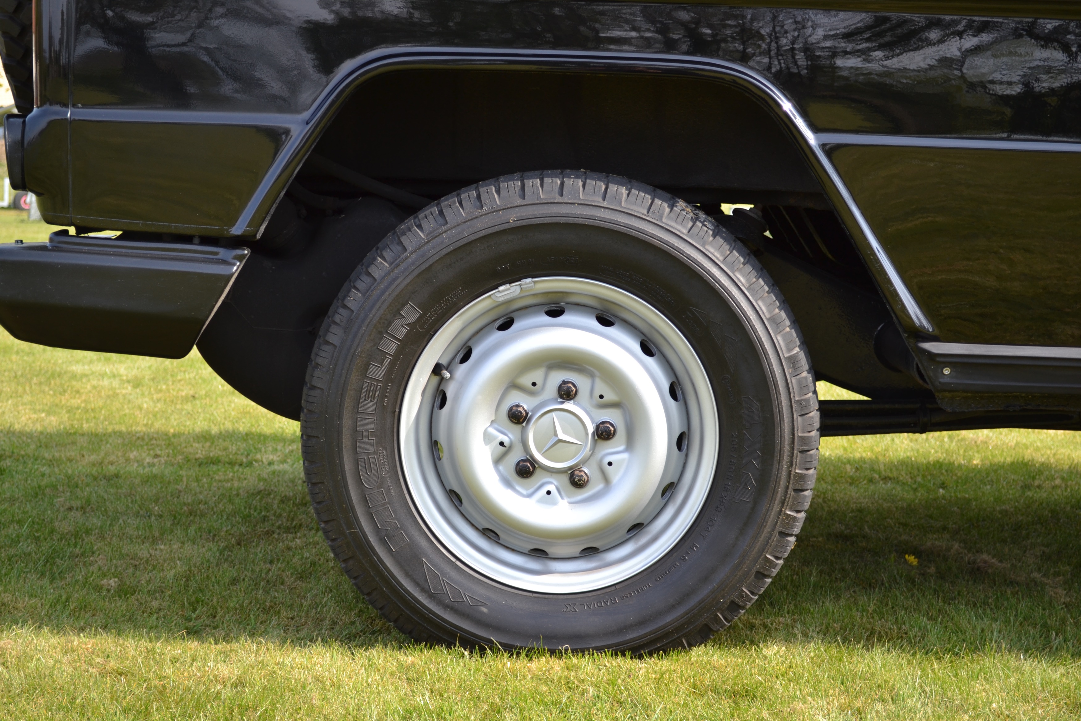 Lot 358 - 1990 Mercedes-Benz G-Wagon 300 GD