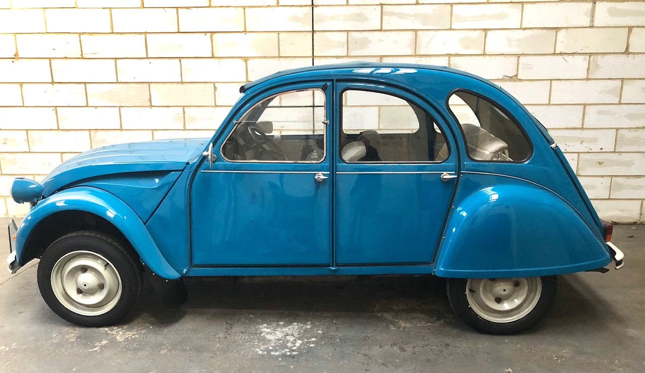 Lot 322 - 1985 Citroen 2CV Special