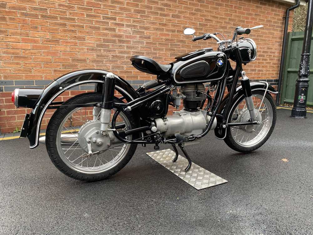 Lot 121 - 1958 BMW R26