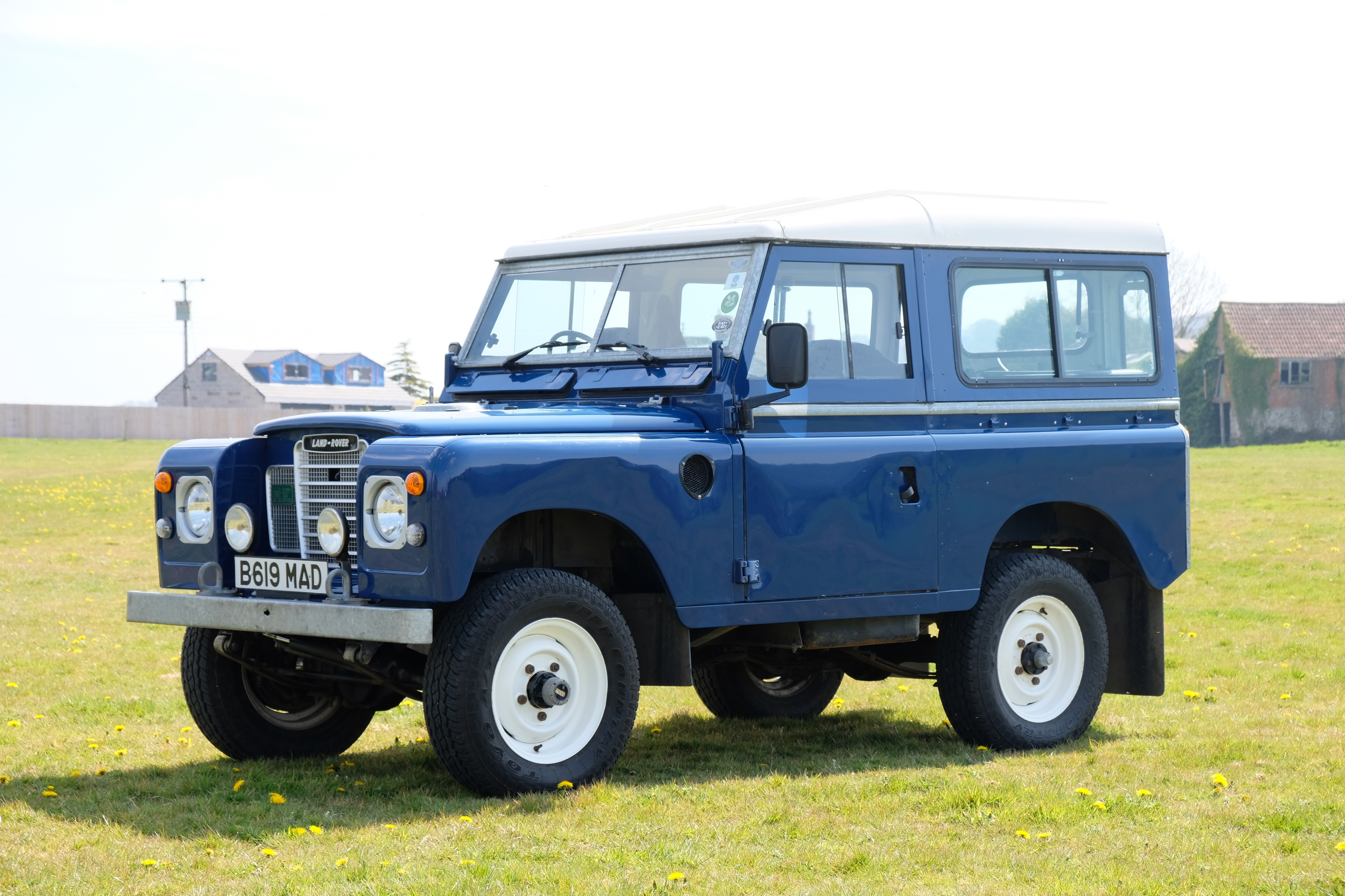 Lot 325 - 1984 Land Rover Series 3 SWB