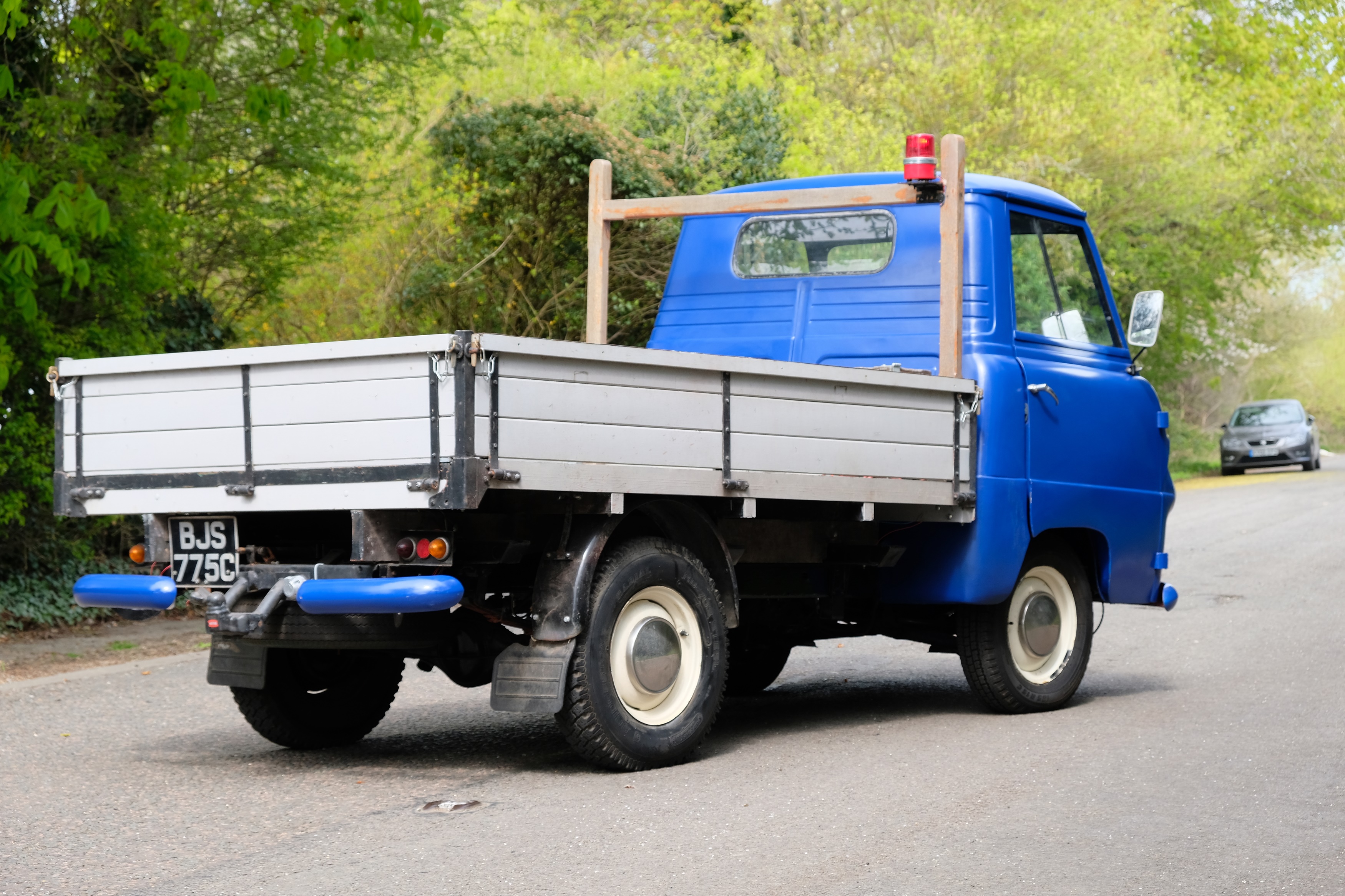 Lot 343 - 1965 Ford Thames 400E Pickup