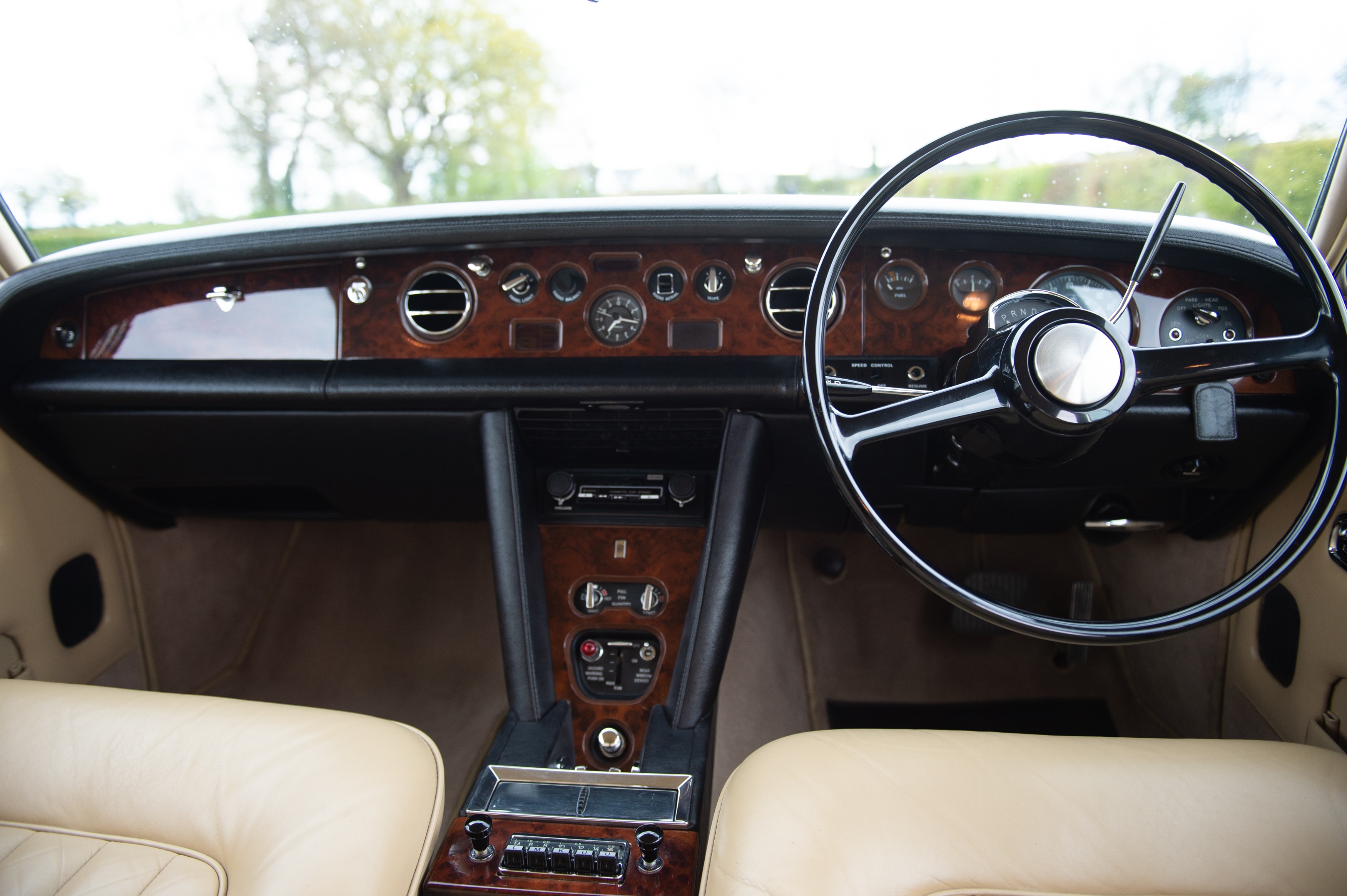 Lot 46 - 1975 Rolls Royce Silver Shadow 1
