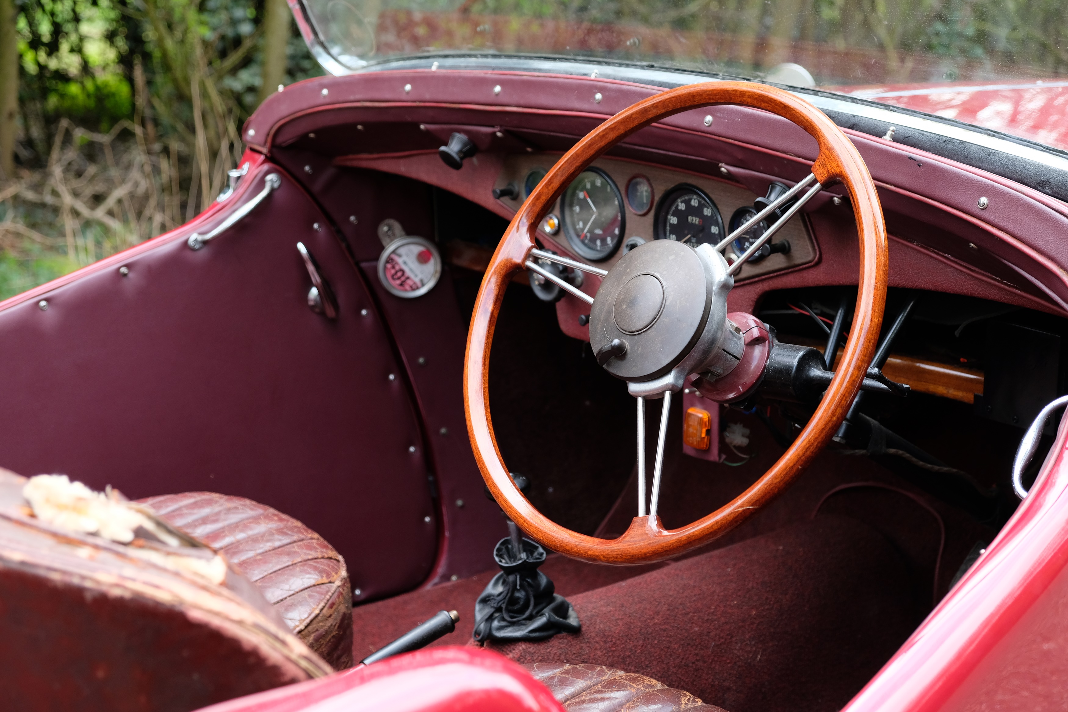 Lot 6 - 1947 Rover 12 P2 Sports Tourer
