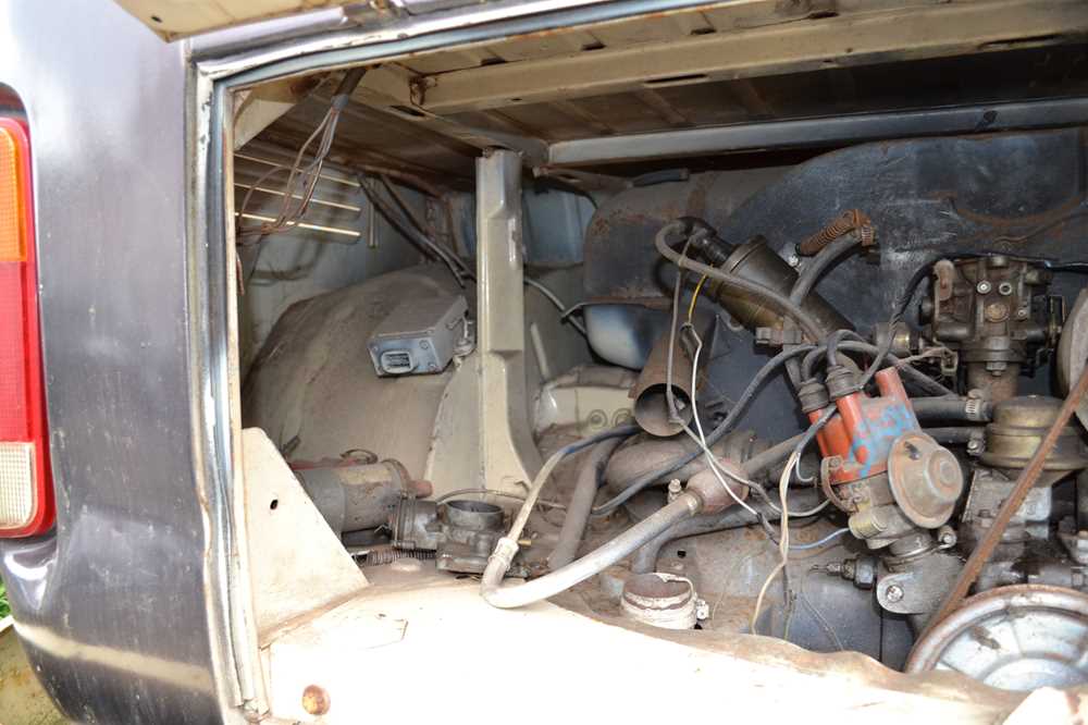 Lot 332 - 1973 Volkswagen Type 2 (T2) 'Day Bus'