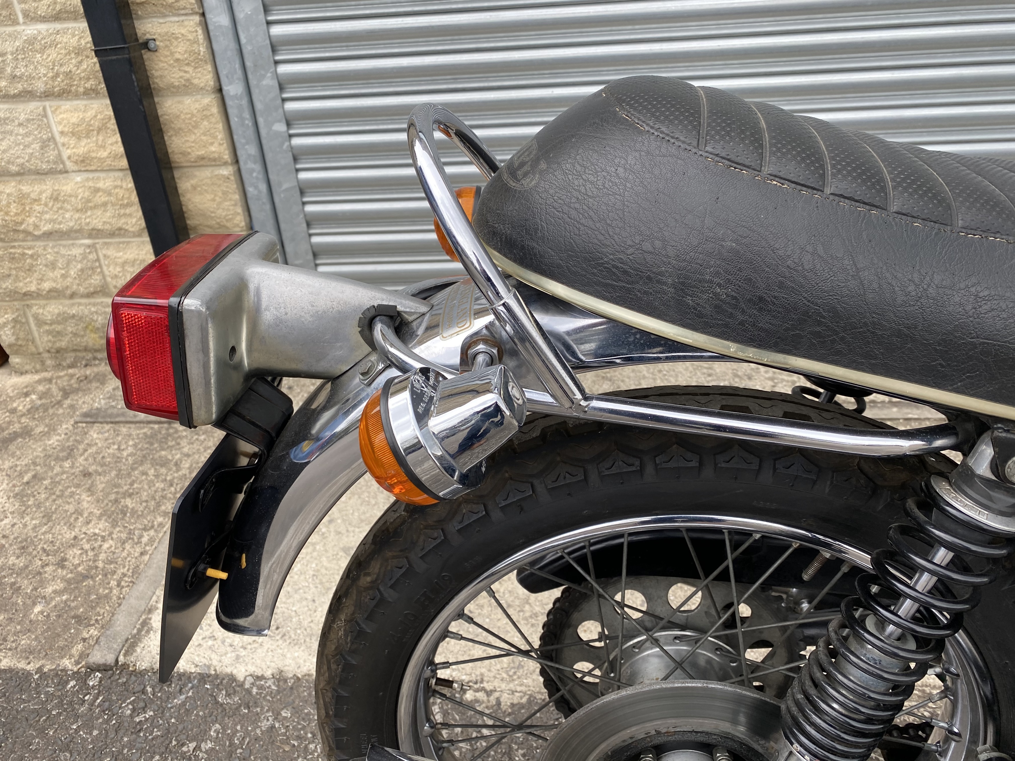 Lot 8 - 1975 Triumph T160