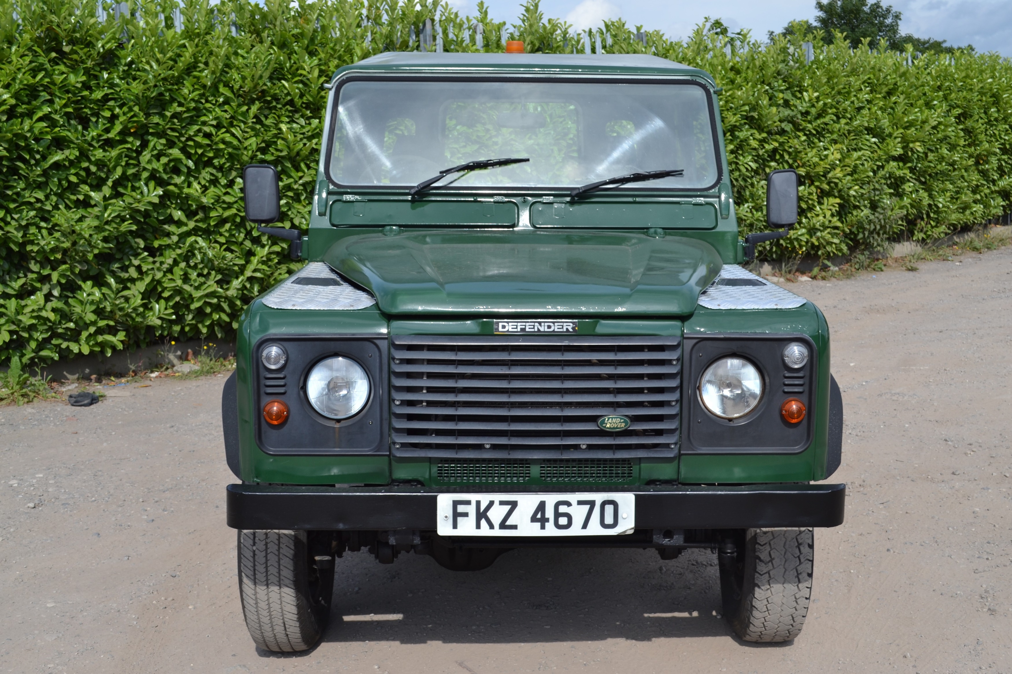 Lot 98 - 2001 Land Rover Defender 90 TD5