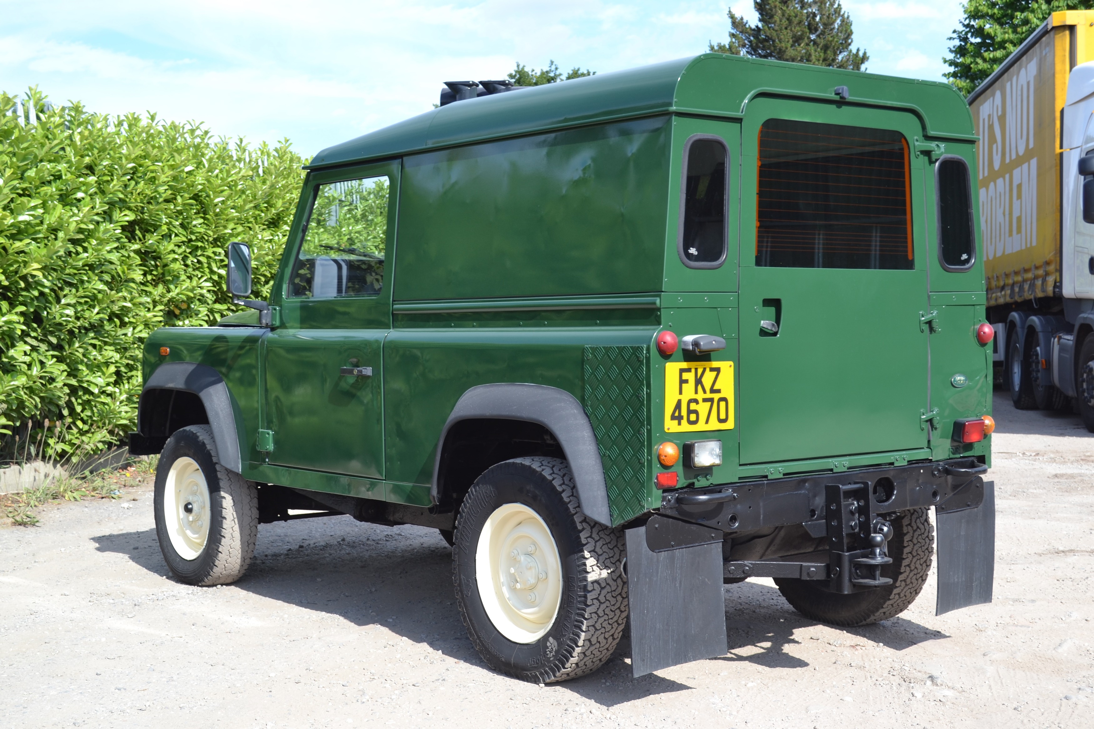Lot 98 - 2001 Land Rover Defender 90 TD5