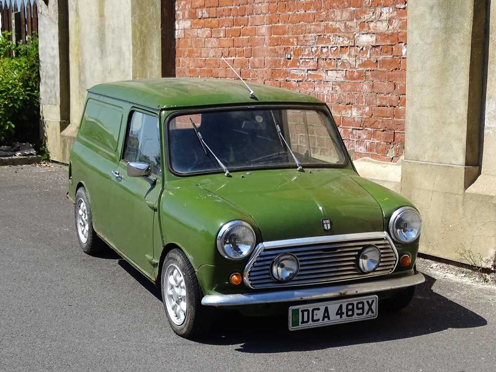 Lot 19 - 1981 Austin Morris Mini 95 Van