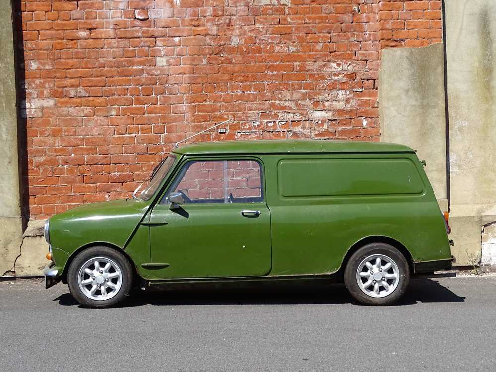 Lot 19 - 1981 Austin Morris Mini 95 Van