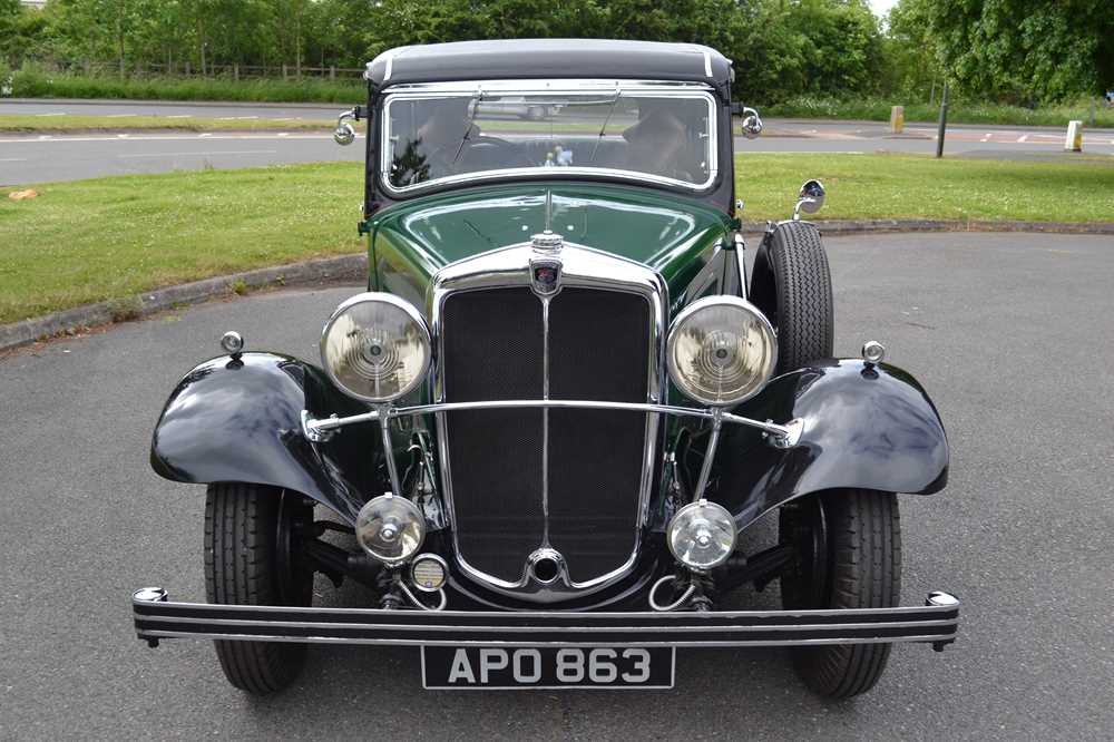 Lot 11 - 1935 Morris Oxford Sixteen Saloon
