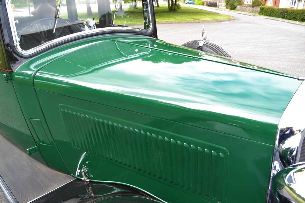 Lot 11 - 1935 Morris Oxford Sixteen Saloon