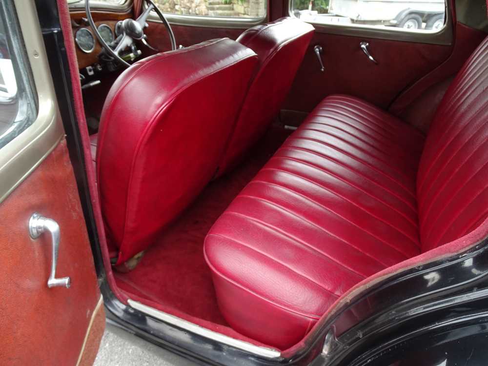 Lot 56 - 1954 Citroen Light 15 Traction Avant