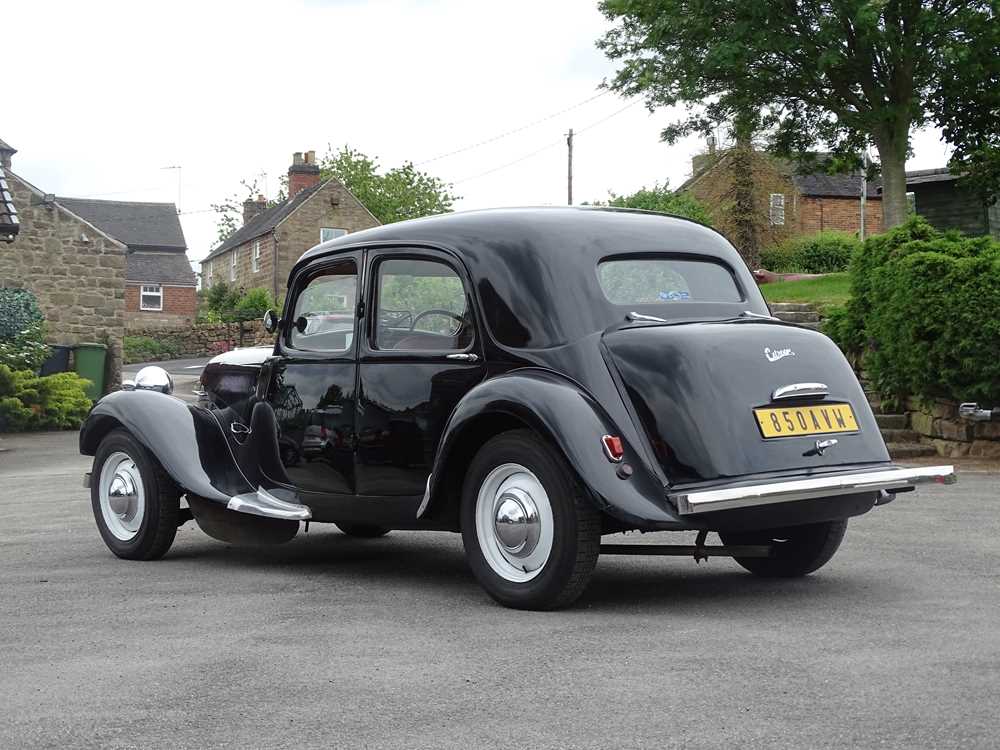 Lot 56 - 1954 Citroen Light 15 Traction Avant