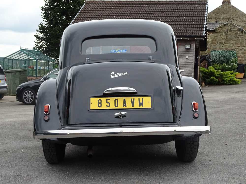 Lot 56 - 1954 Citroen Light 15 Traction Avant