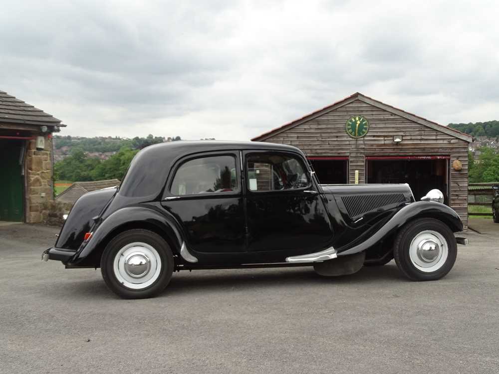 Lot 56 - 1954 Citroen Light 15 Traction Avant