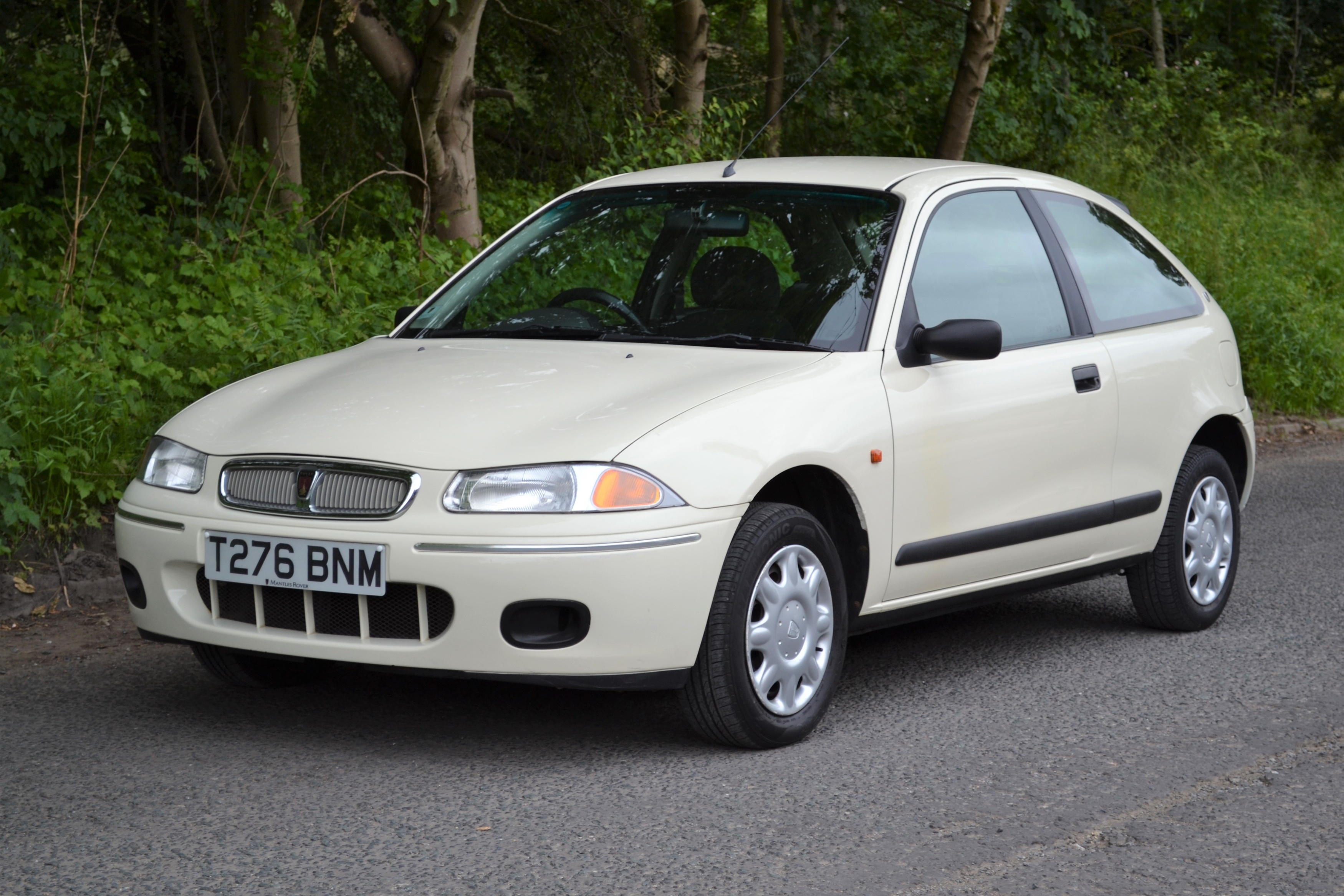 Lot 34 - 1999 Rover 200 SE