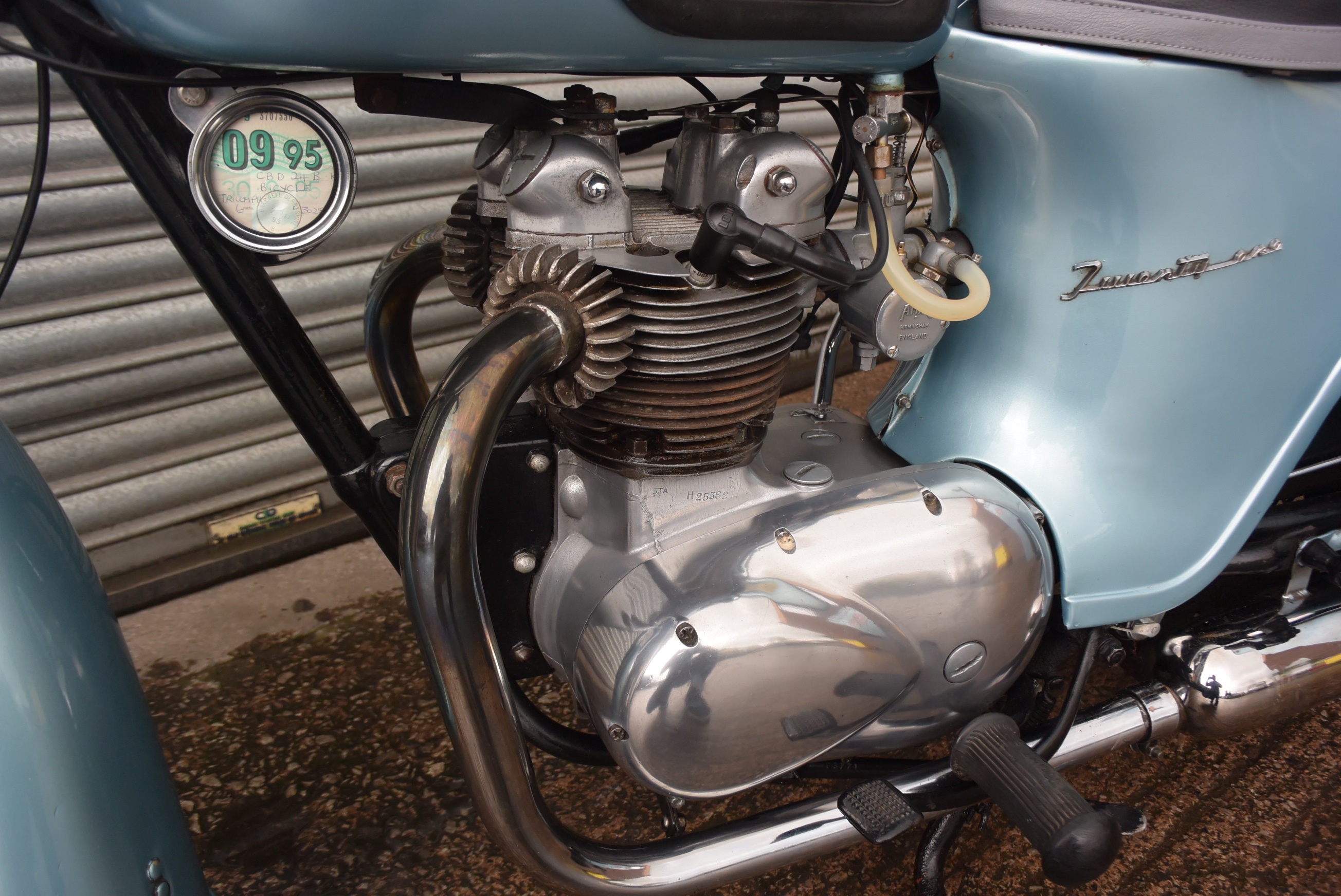 Lot 52 - 1964 Triumph 21 3TA