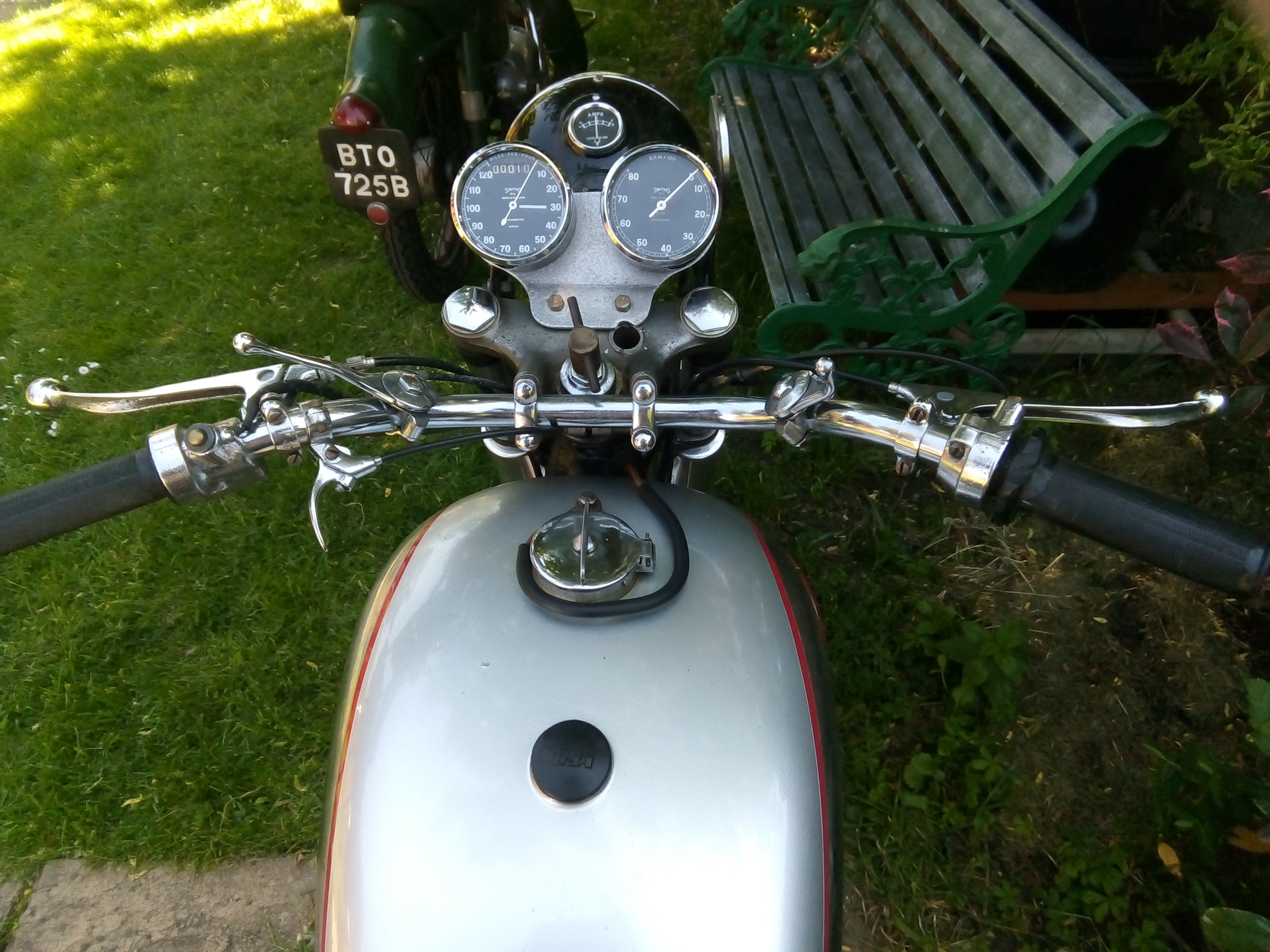 Lot 217 - 1953 BSA BB32 Goldstar
