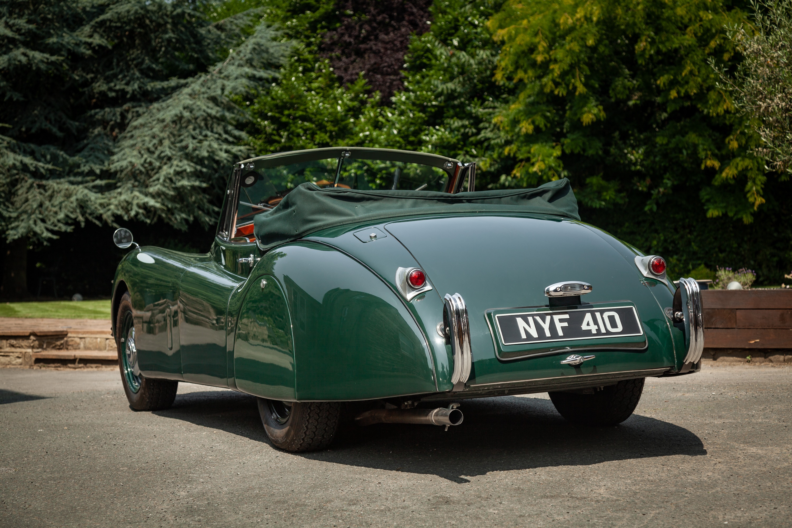 Lot 69 - 1953 Jaguar XK120 Drophead Coupe