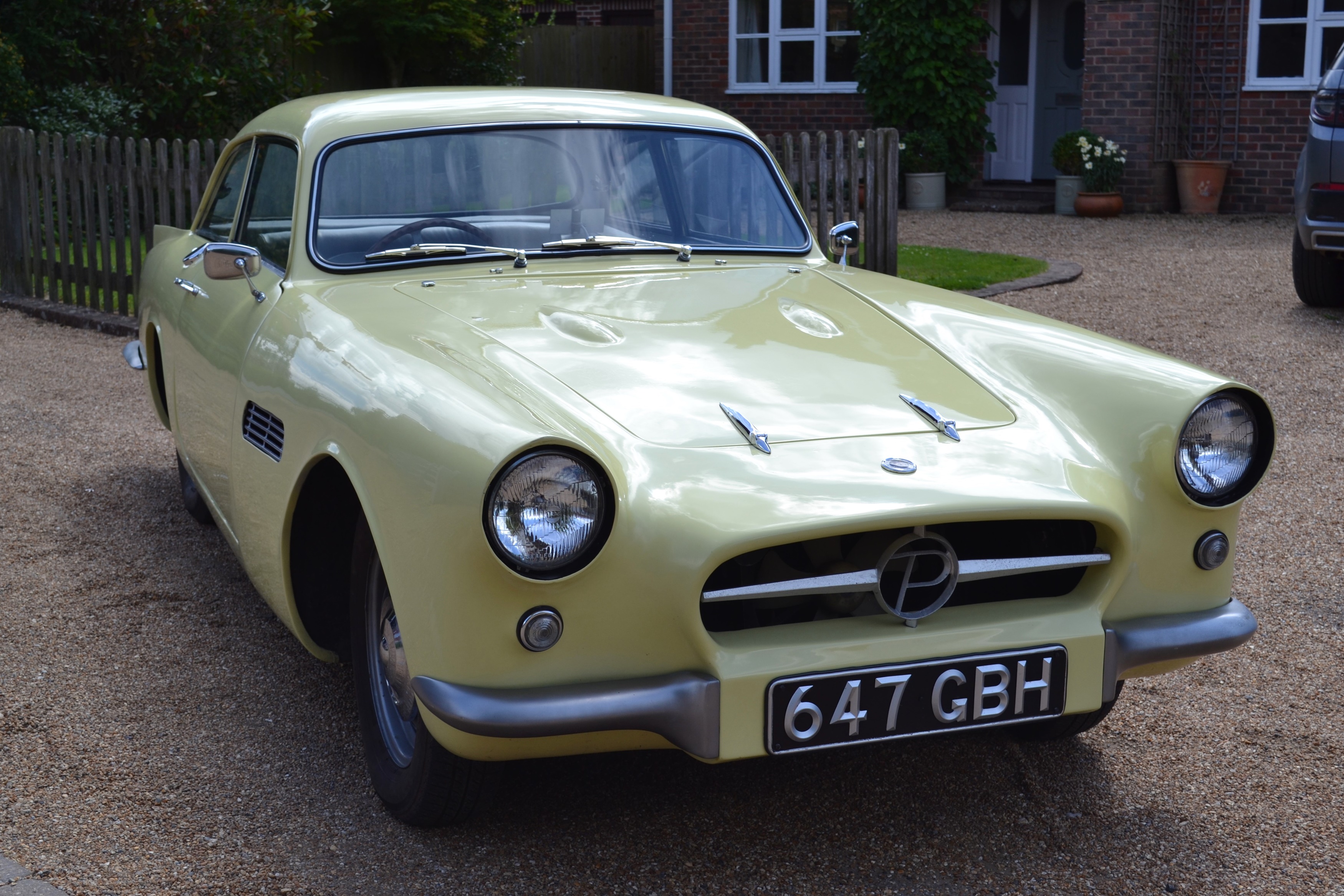 Lot 22 - 1959 Peerless GT II