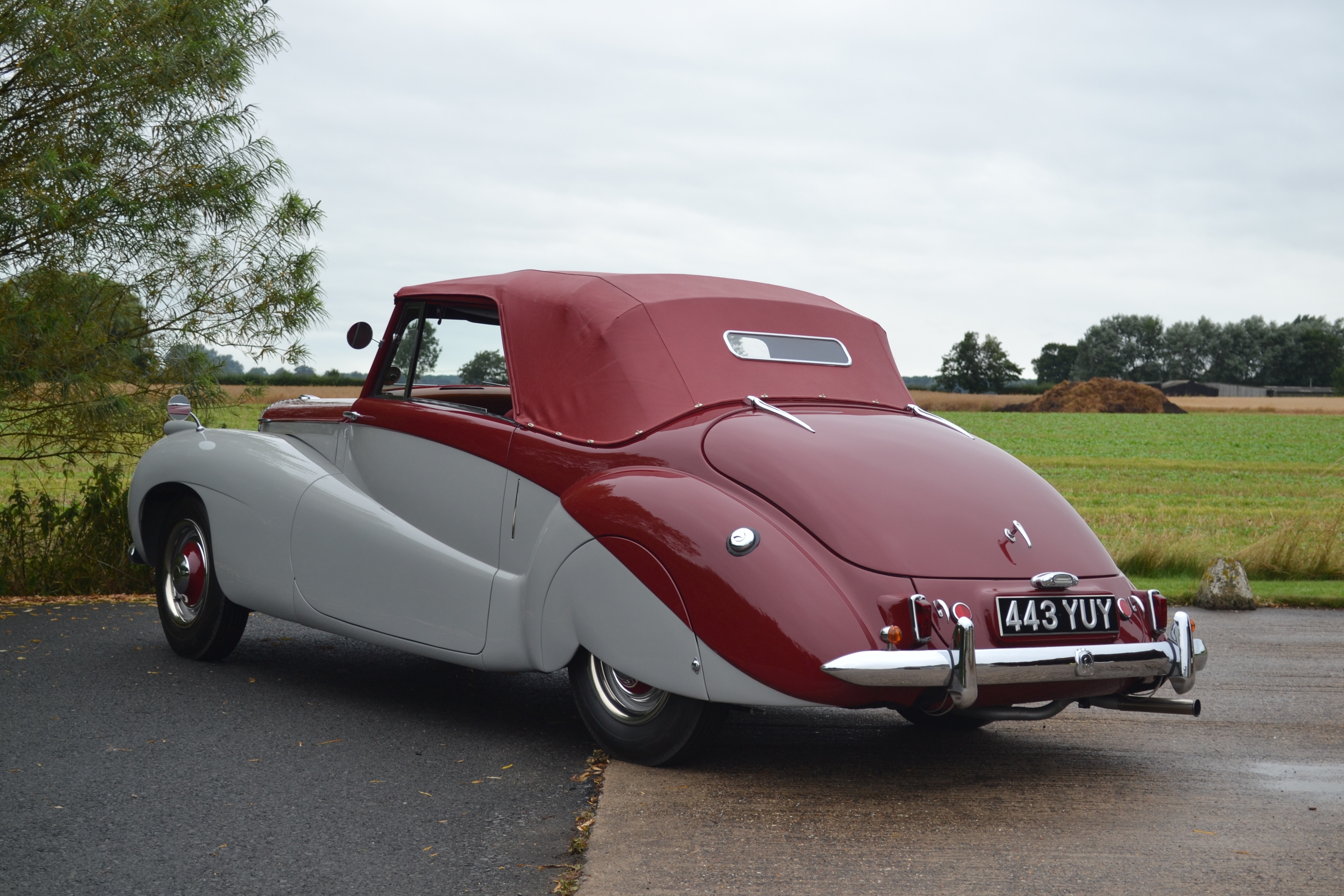 Lot 34 - 1951 Daimler DB18 Special Sports