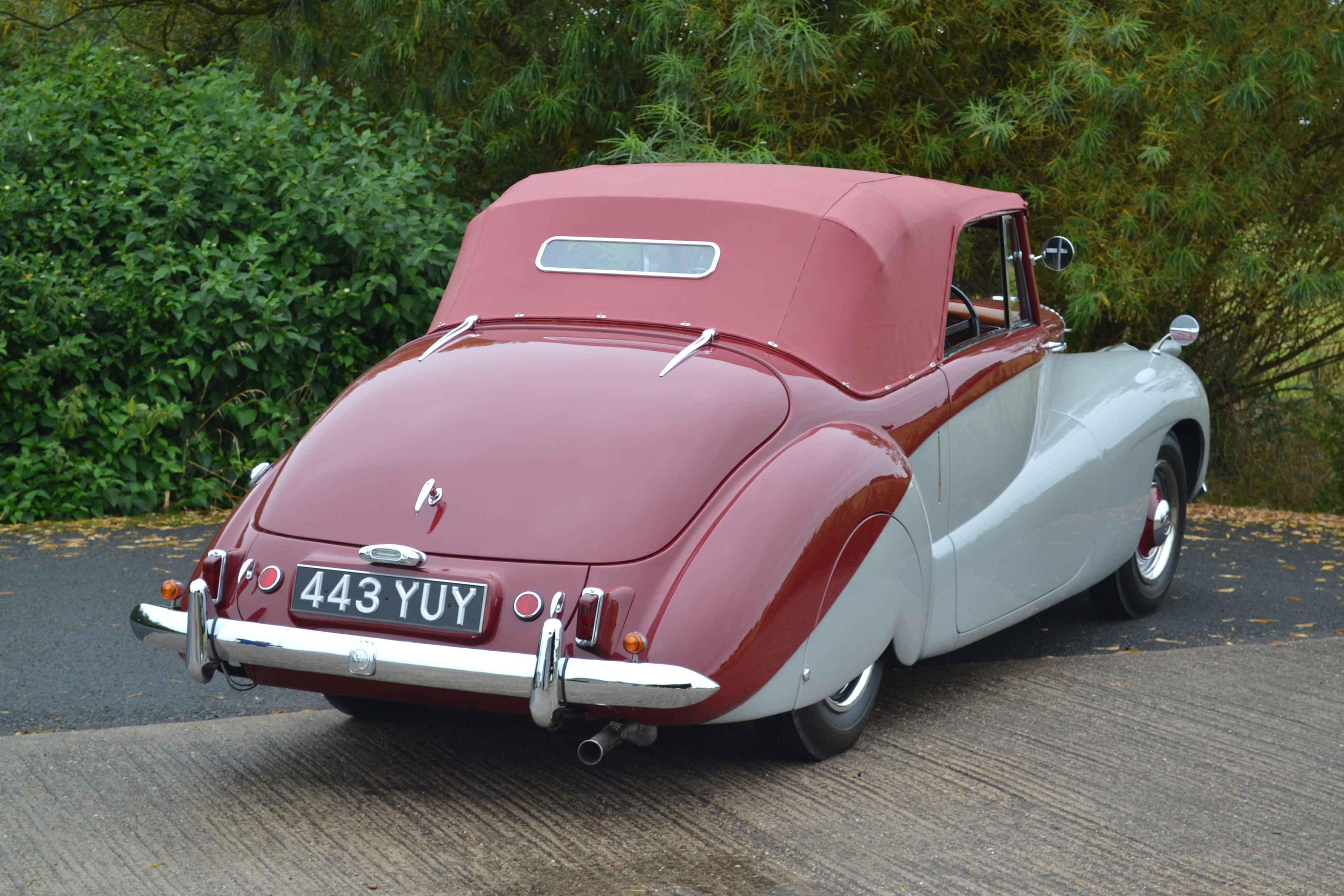 Lot 34 - 1951 Daimler DB18 Special Sports