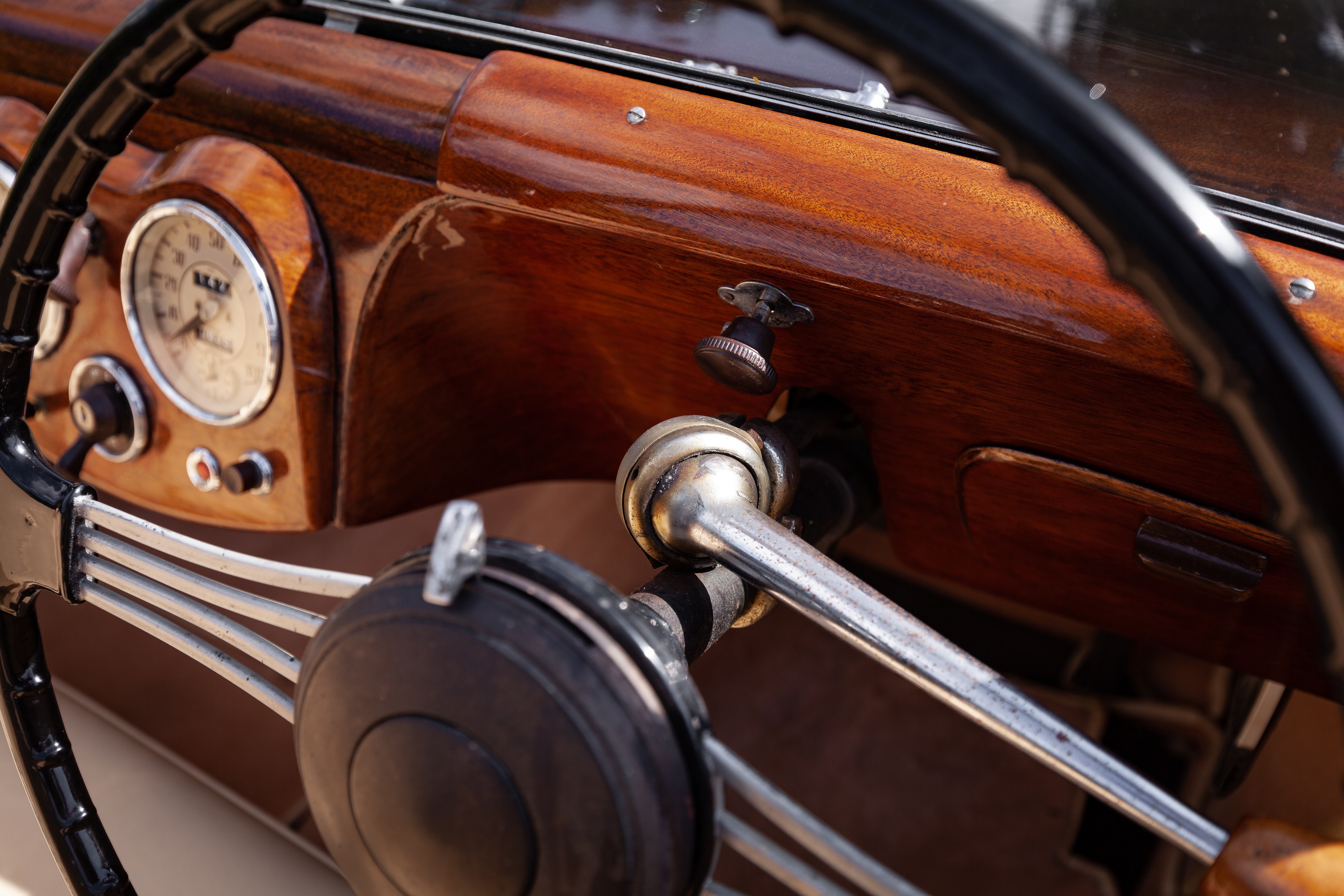 Lot 6 - 1948 Triumph 2000 Roadster