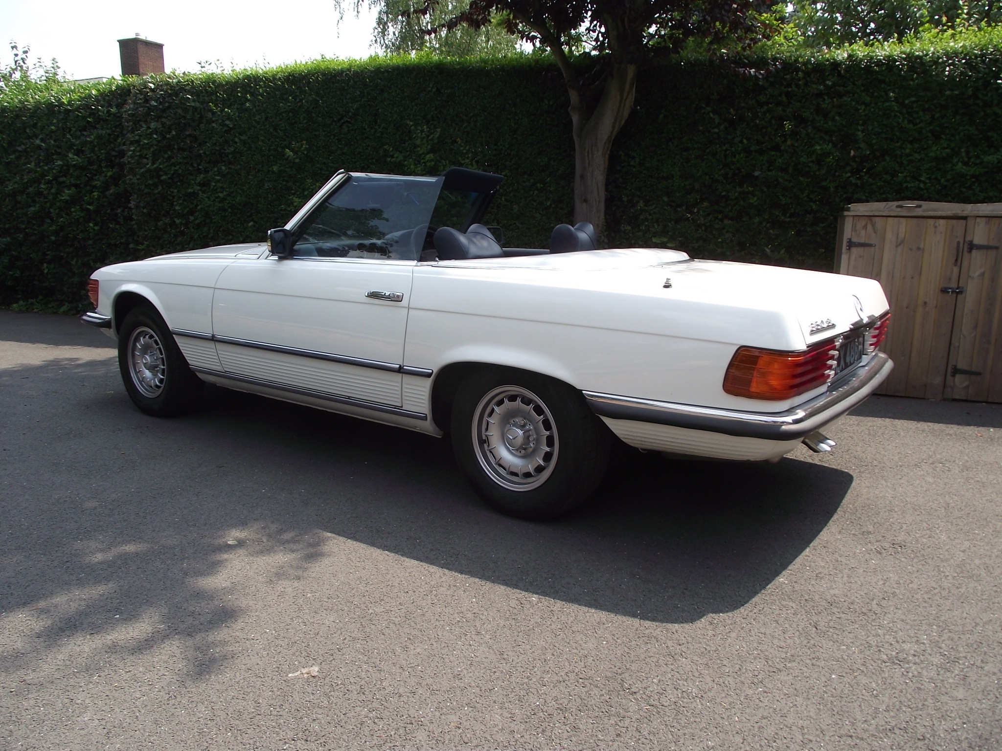 Lot 46 - 1976 Mercedes-Benz 350 SL